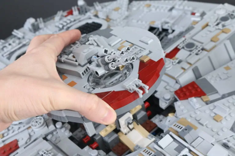 LEGO Star Wars UCS 75192 Millennium Falcon review