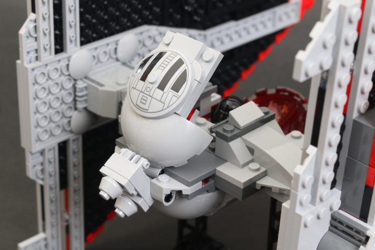 LEGO Star Wars 75272 Sith TIE Fighter review