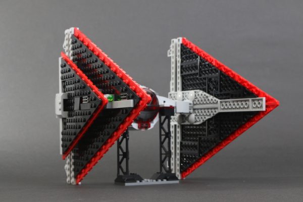 LEGO Star Wars 75272 Sith TIE Fighter review