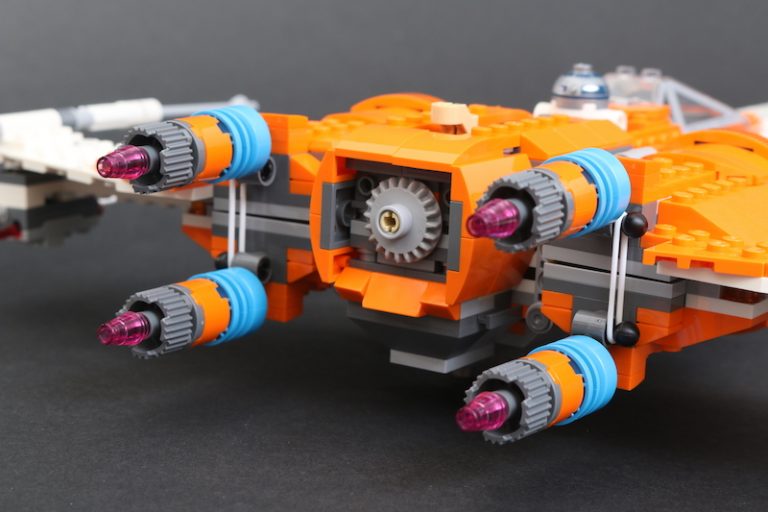 LEGO Star Wars 75273 Poe Dameron’s X-wing Fighter review