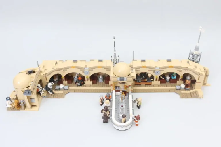 LEGO Star Wars 75290 Mos Eisley Cantina review