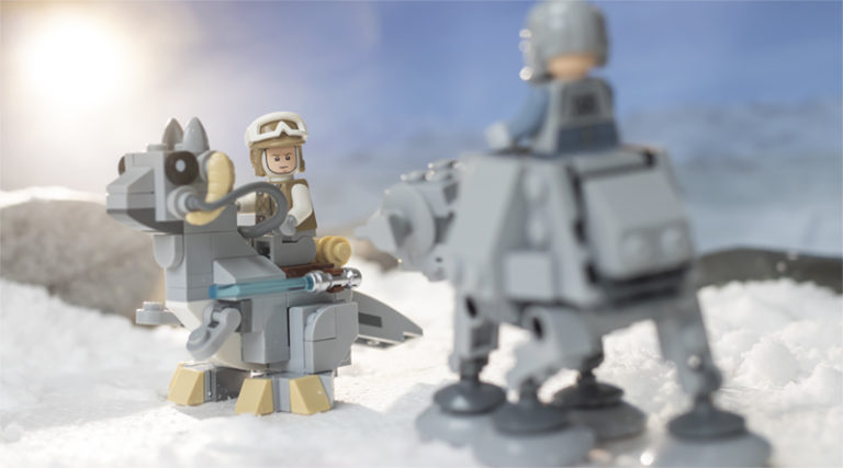 LEGO Star Wars 75298 AT-AT vs Tauntaun Microfighters review and gallery