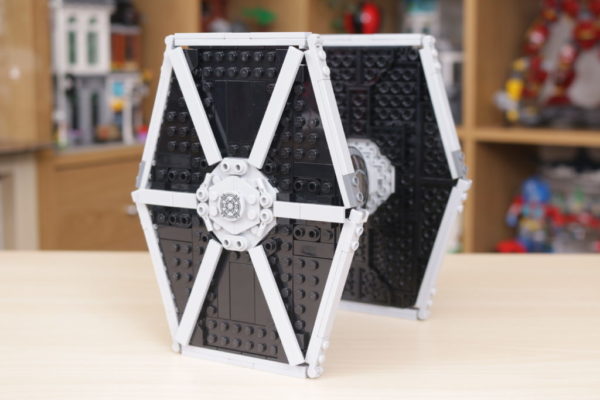 LEGO Star Wars 75300 Imperial TIE Fighter review and comparison