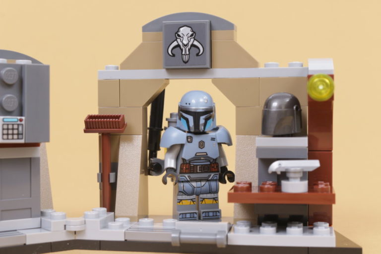 LEGO Star Wars 75319 The Armorer’s Mandalorian Forge Review
