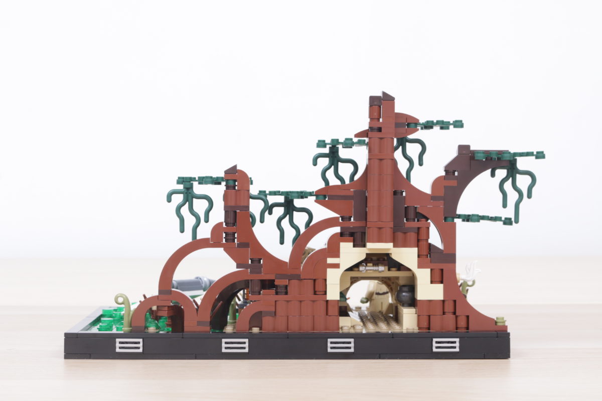 LEGO Star Wars 75330 Dagobah Jedi Training Diorama review