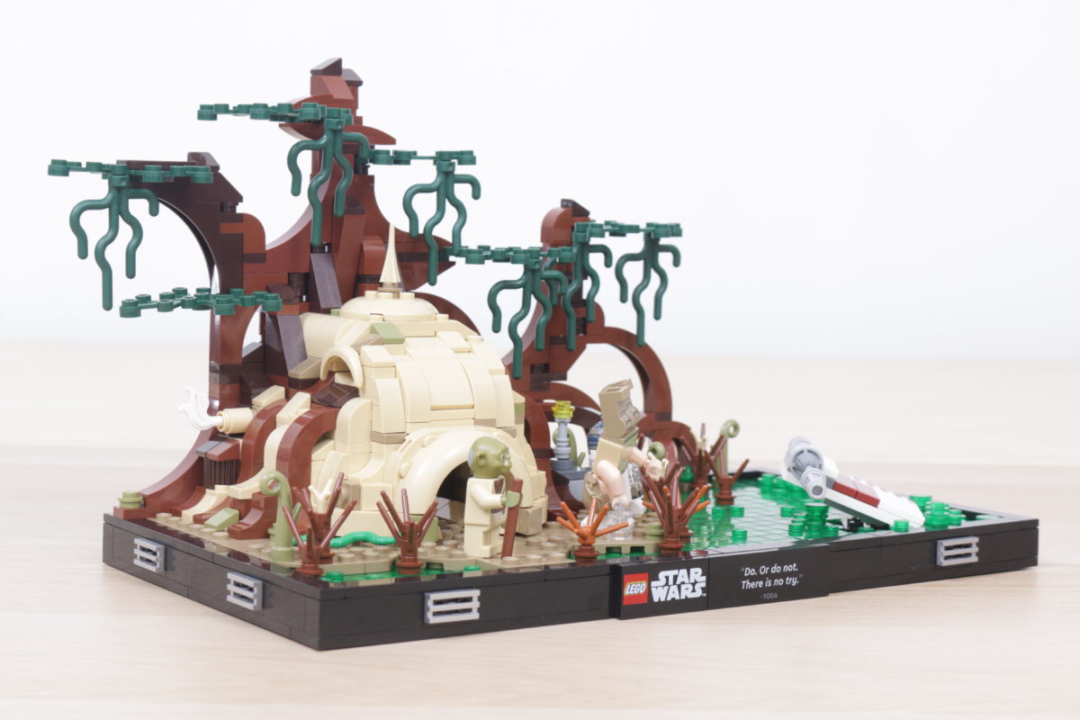 LEGO Star Wars 75330 Dagobah Jedi Training Diorama review