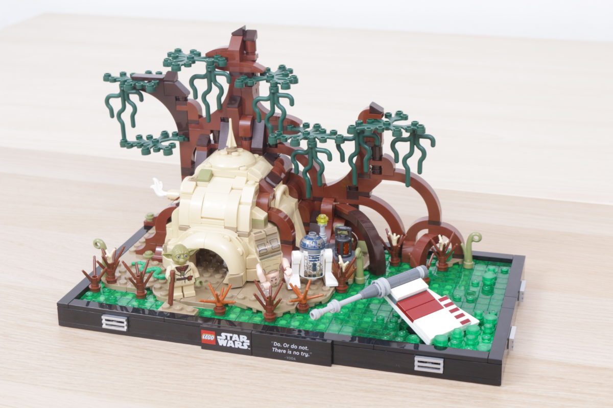 LEGO Star Wars 75330 Dagobah Jedi Training Diorama review