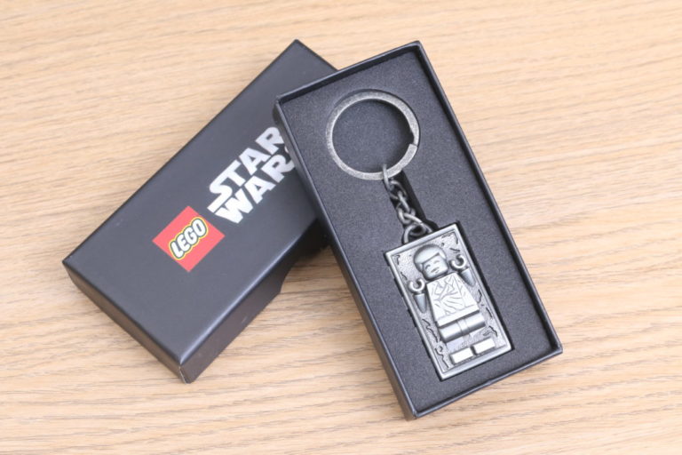 LEGO Star Wars Han Solo in Carbonite metal keychain review