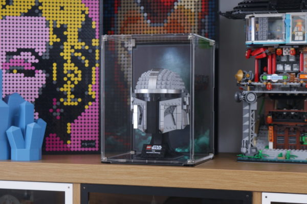 LEGO Star Wars Helmet Display Case review and gallery