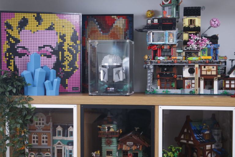 How to display a LEGO Star Wars Helmet Collection properly