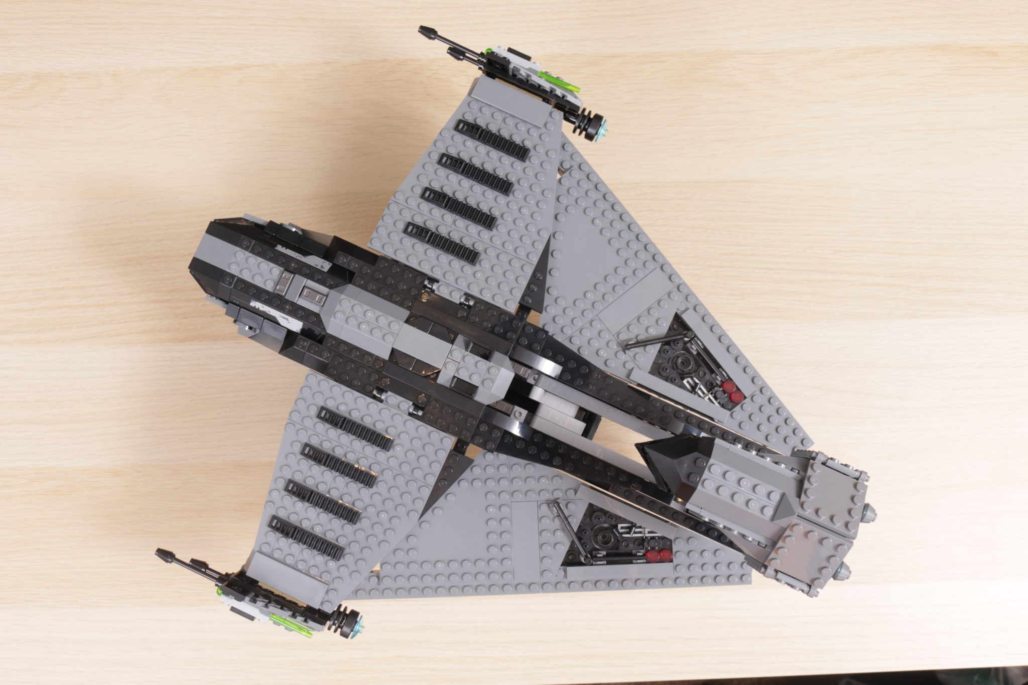 LEGO Star Wars 75323 The Justifier review and gallery