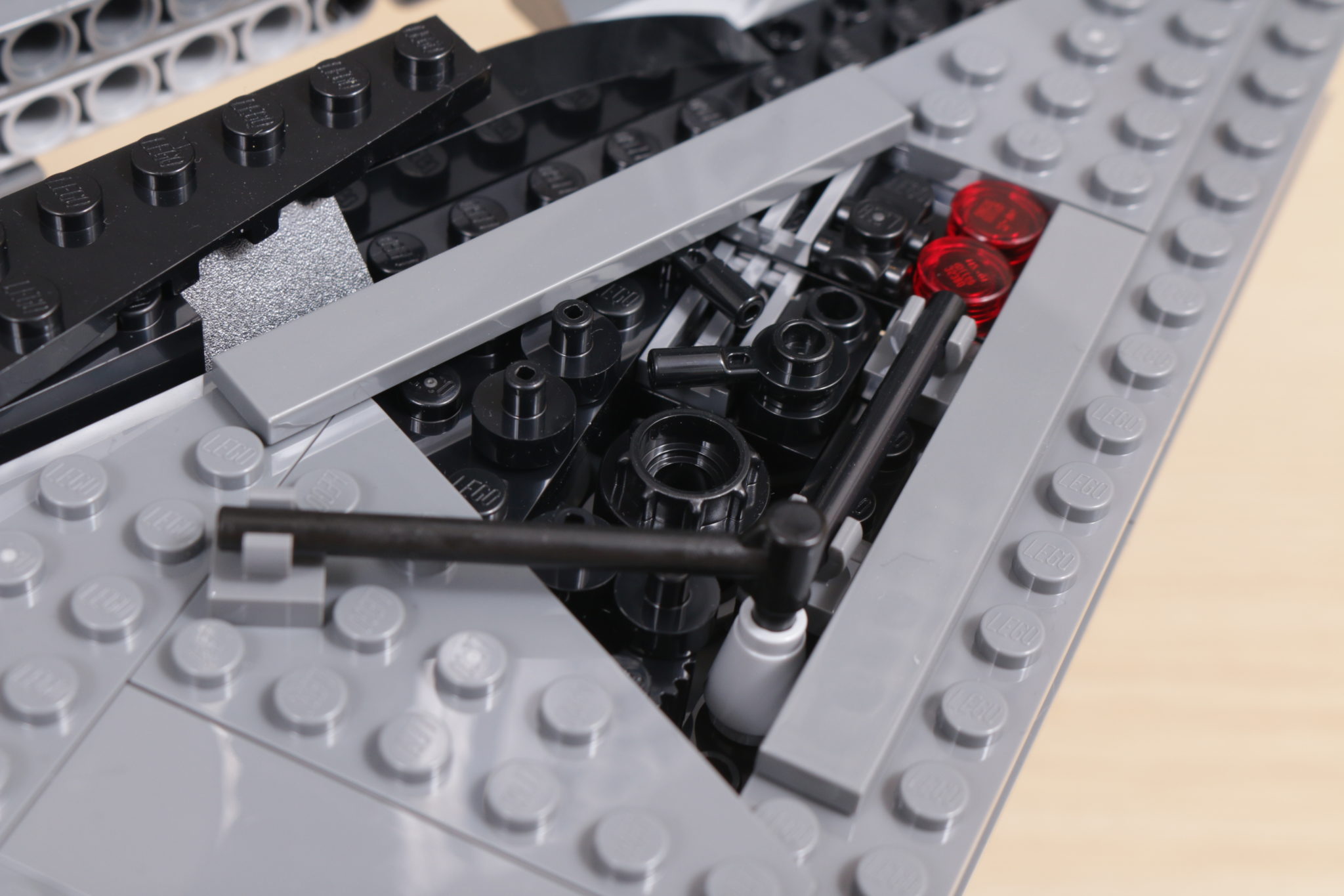 LEGO Star Wars 75323 The Justifier review and gallery