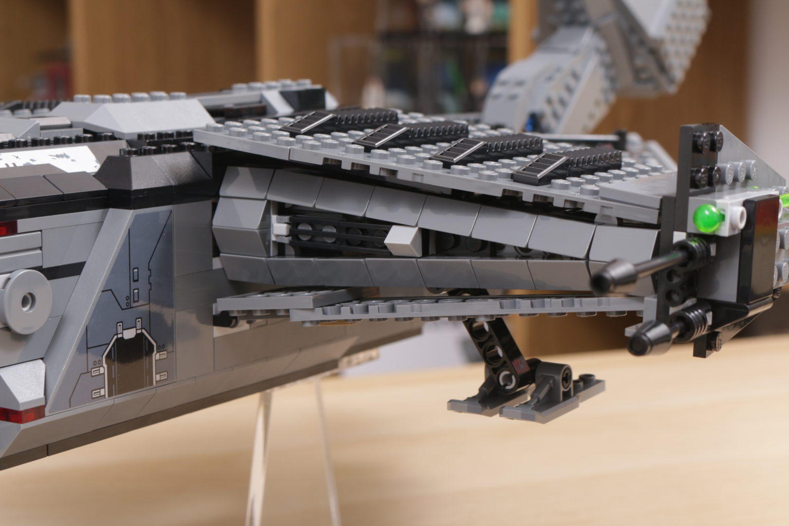 LEGO Star Wars 75323 The Justifier review and gallery