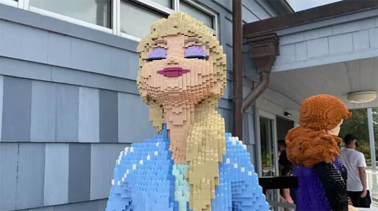 LEGO Store Disney Springs gets new Frozen and Star Wars displays