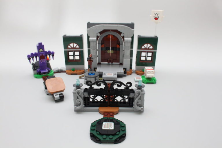 LEGO Super Mario 71399 Luigi's Mansion Entryway 2022 review