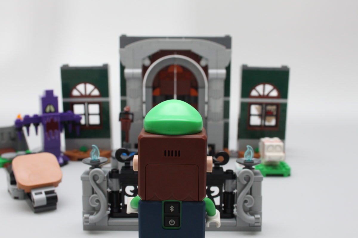 LEGO Super Mario 71399 Luigi's Mansion Entryway 2022 review