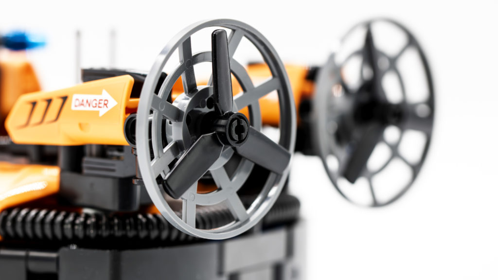 LEGO Technic 42120 Rescue Hovercraft review and gallery