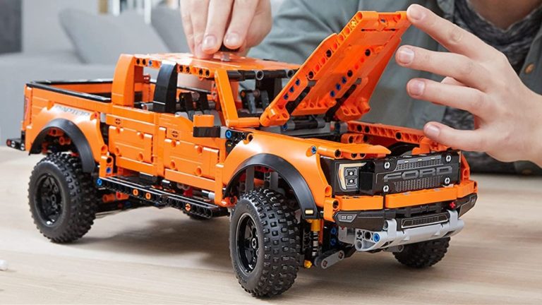 Biggest saving yet on LEGO Technic 42126 Ford F-150 Raptor