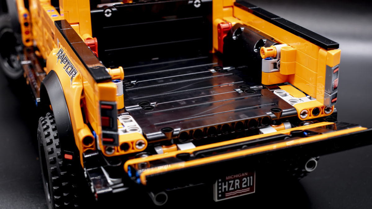 LEGO Technic 42126 Ford F-150 Raptor review and gallery