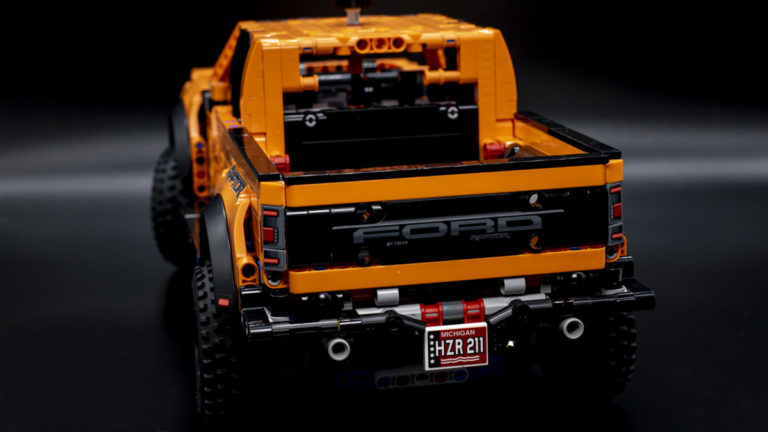 LEGO Technic 42126 Ford F-150 Raptor review and gallery