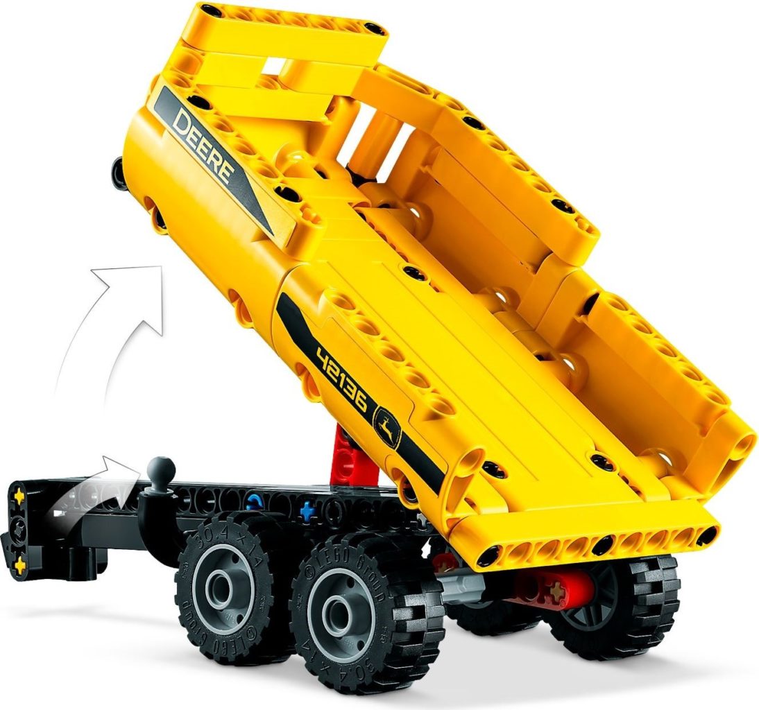 LEGO Technic 42136 John Deere 9620R 4WD Tractor revealed