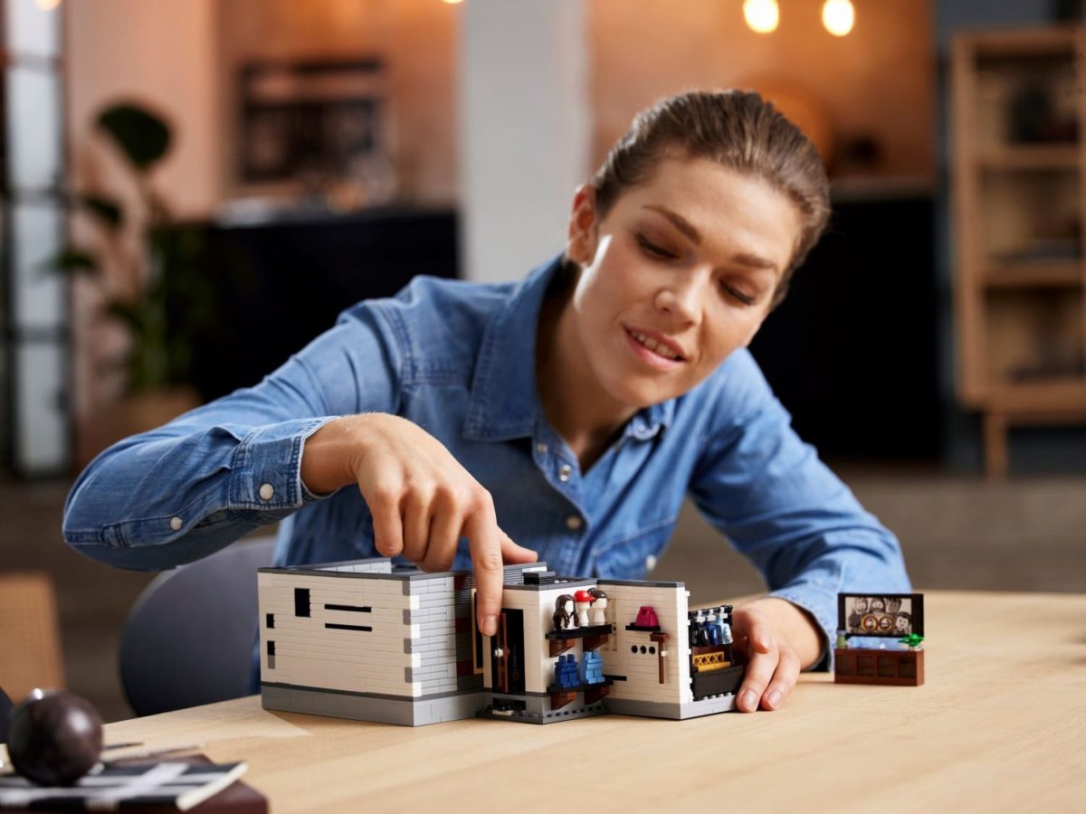 LEGO for Adults 10291 Queer Eye – The Fab 5 Loft revealed