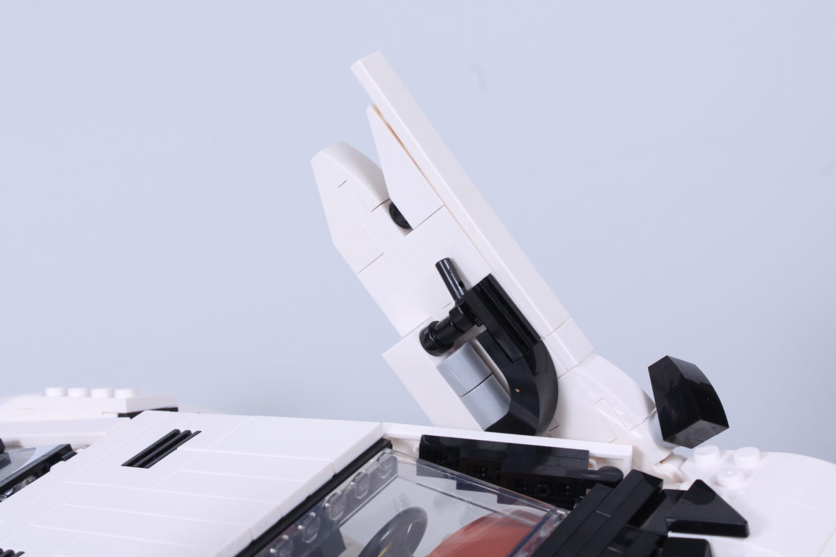 Rumoured LEGO Lamborghini Countach has its work cut out
