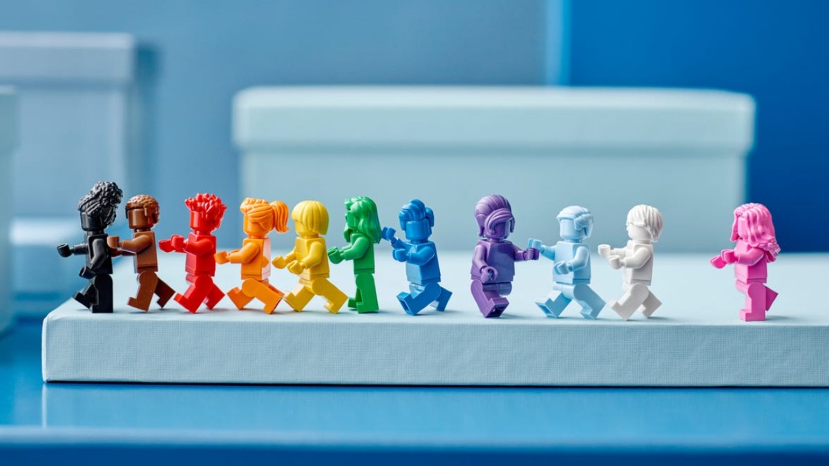 Matthew Ashton is teasing another LEGO set brick by brick