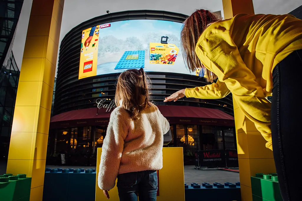Interactive LEGO billboard unveiled in London
