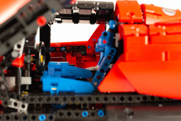 LEGO Technic 42143 Ferrari Daytona SP3 supercar review