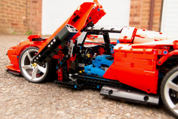 LEGO Technic 42143 Ferrari Daytona SP3 supercar review