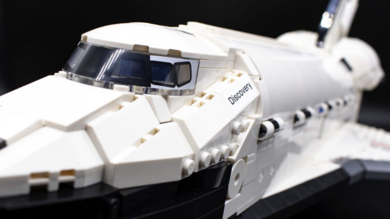 LEGO Creator Expert 10283 NASA Space Shuttle Discovery review