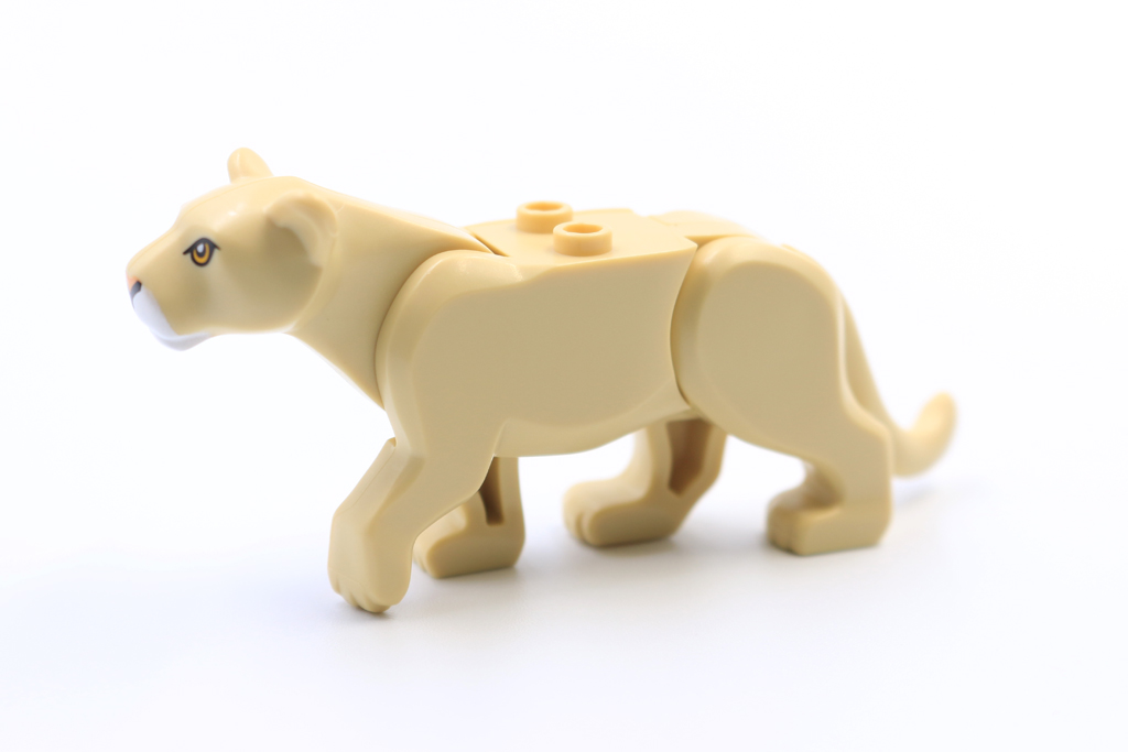 Closer look at LEGO CITY's new-for-2021 animals, including lions ...