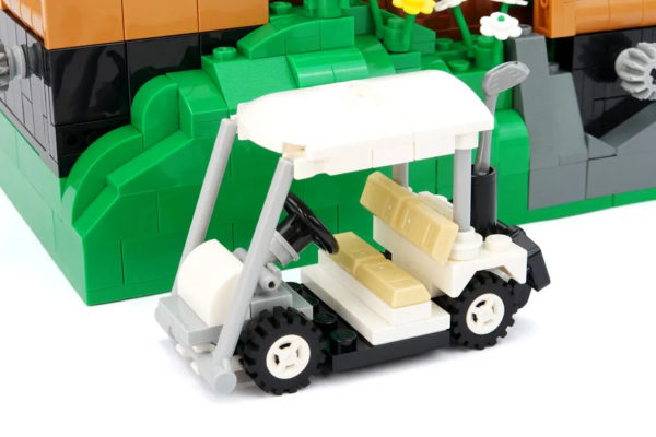 It's a hole in one for this LEGO mini golf course