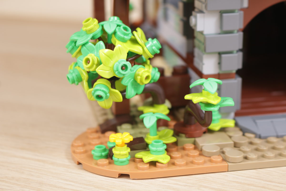 Rebuilding LEGO Ideas 21325 Medieval Blacksmith into a barn