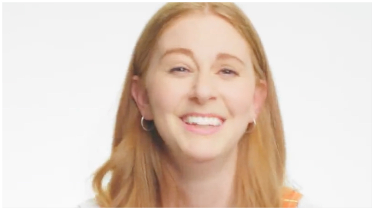 Inventor Simone Giertz takes the LEGO 90 second challenge