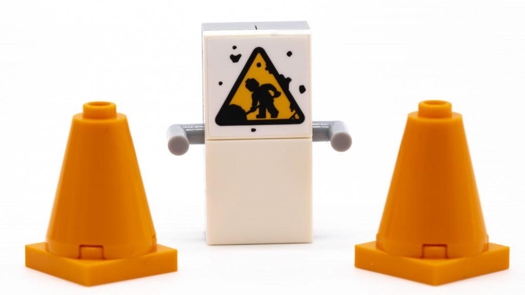 LEGO Hidden Side 70423 Paranormal Intercept Bus 3000 review