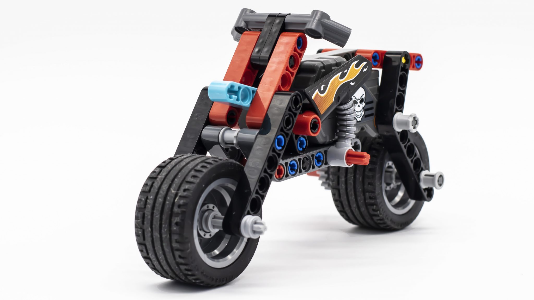 LEGO Technic 42106 Stunt Show Truck and Bike review