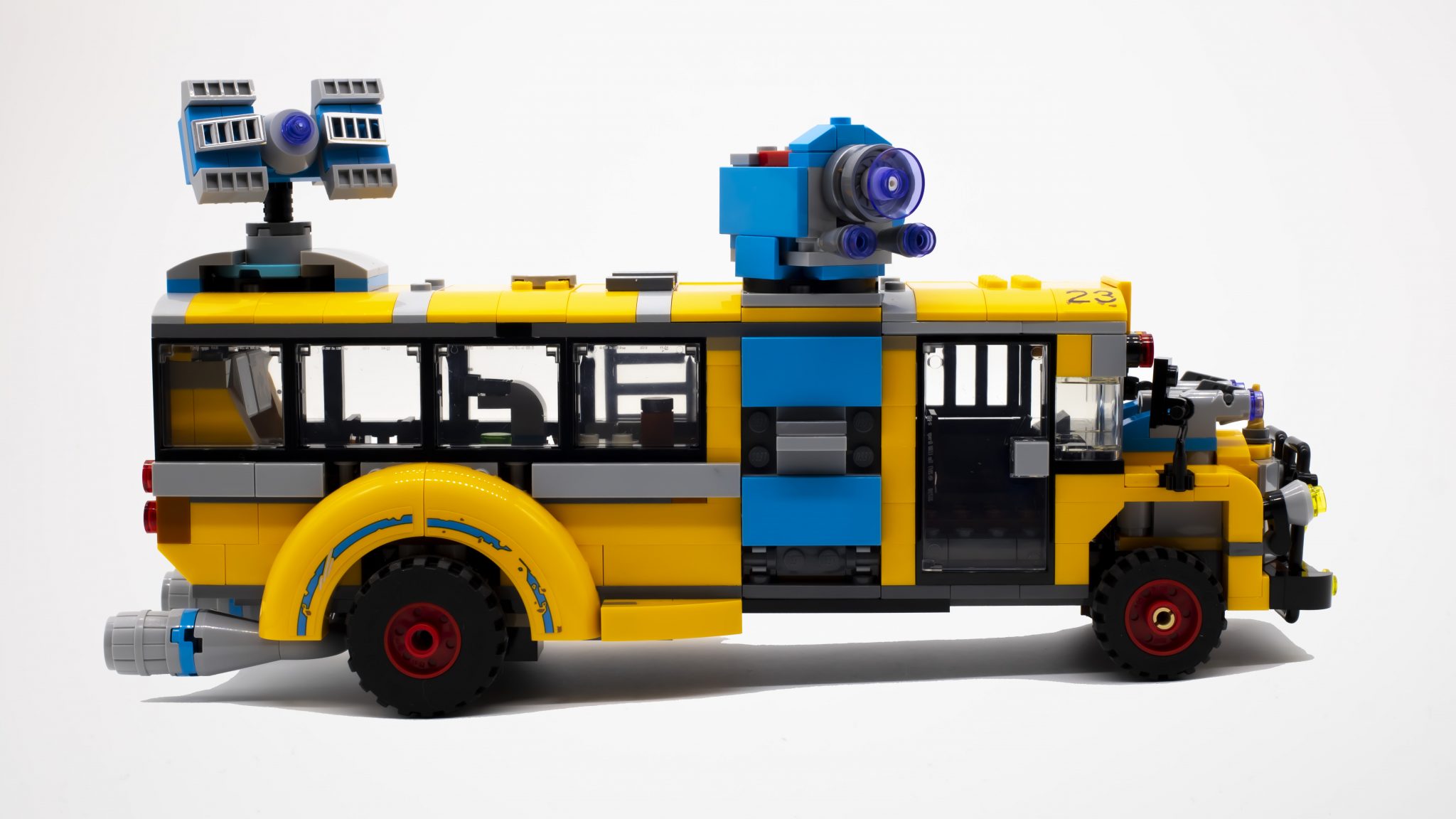 LEGO Hidden Side 70423 Paranormal Intercept Bus 3000 review