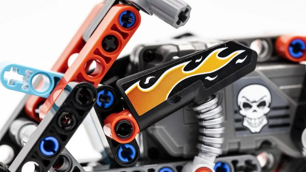 LEGO Technic 42106 Stunt Show Truck and Bike review