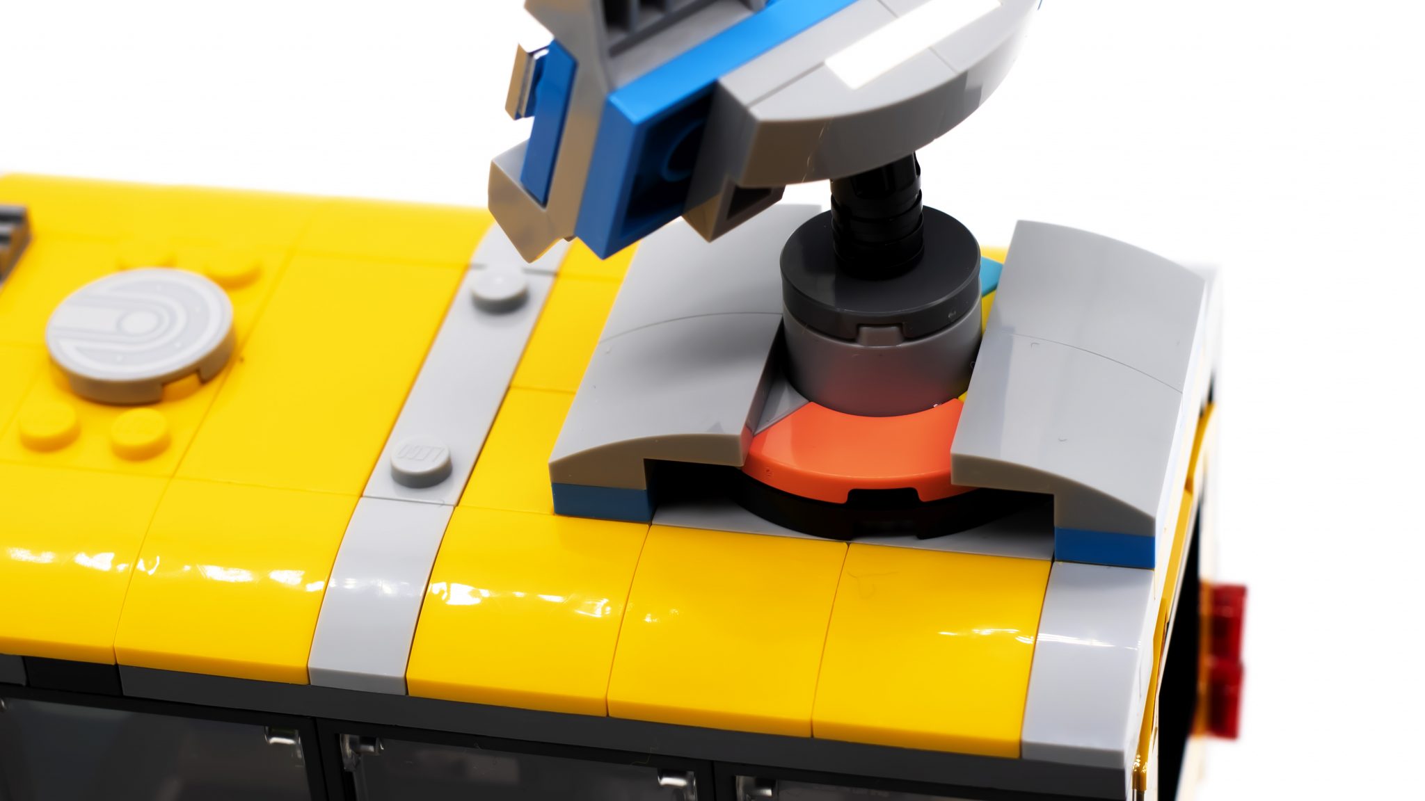 LEGO Hidden Side 70423 Paranormal Intercept Bus 3000 review