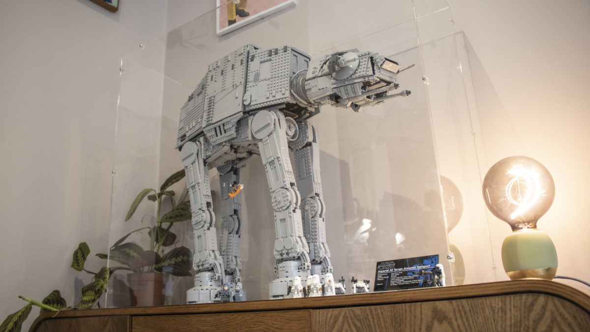 LEGO Star Wars 75313 AT-AT iDisplayit display case review - Brick Fanatics