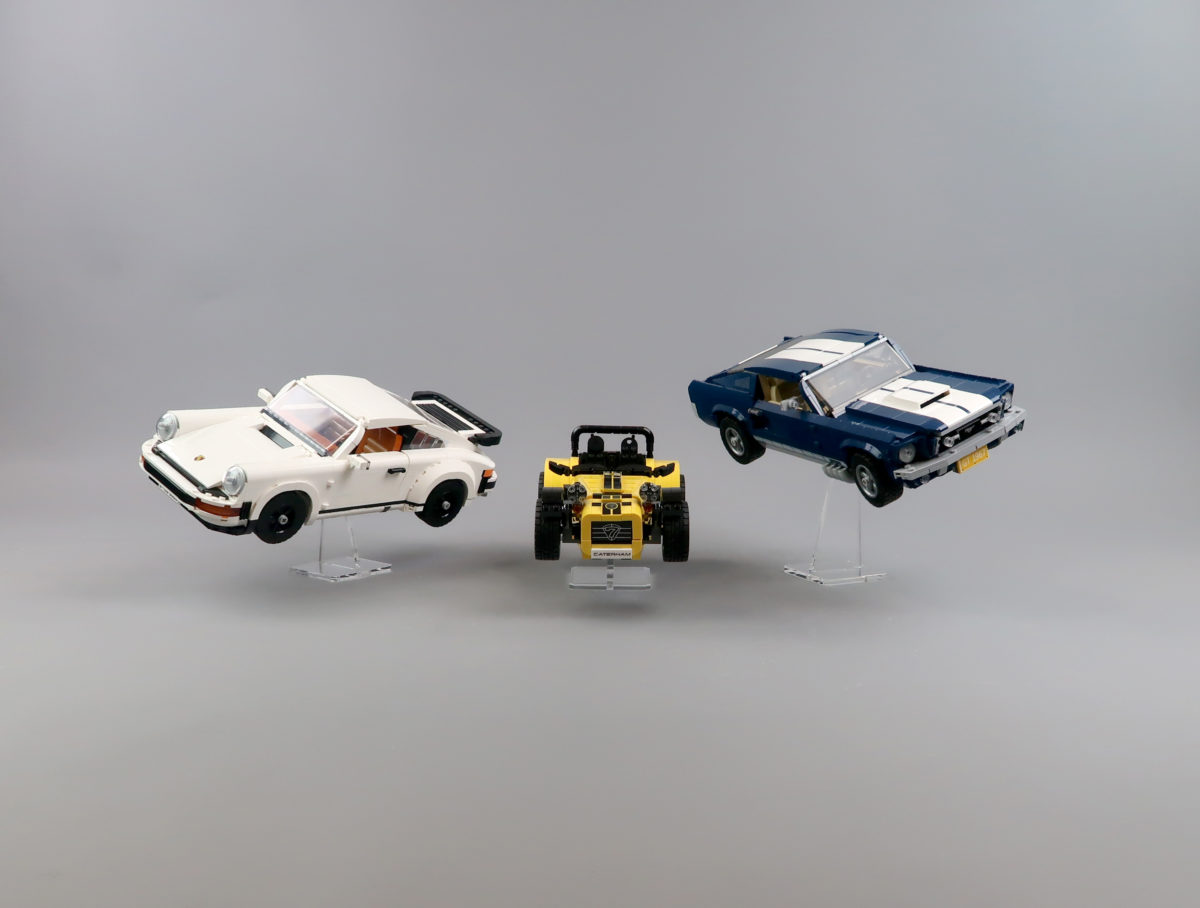 Exclusive: three free LEGO display stands from iDisplayit