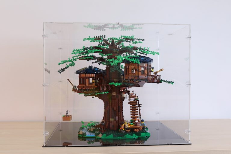 Save with iDisplayit, Elegant Bricks and Funky 3D Faces