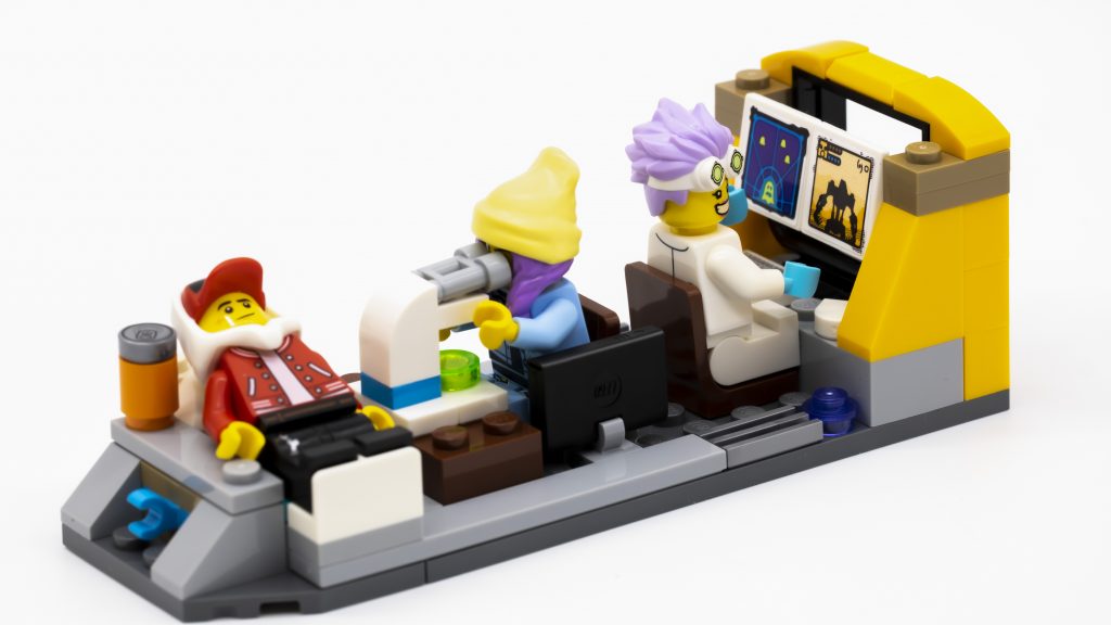 LEGO Hidden Side 70423 Paranormal Intercept Bus 3000 review