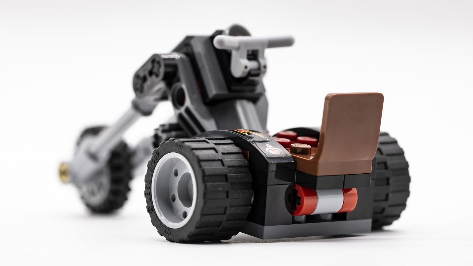 LEGO Hidden Side 70421 El Fuego’s Stunt Truck review