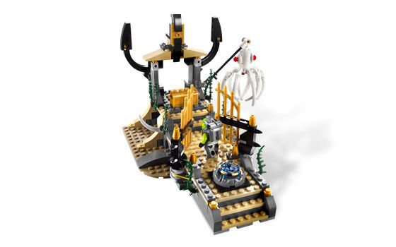 8061 Gateway of the Squid LEGO Set, Deals & Reviews