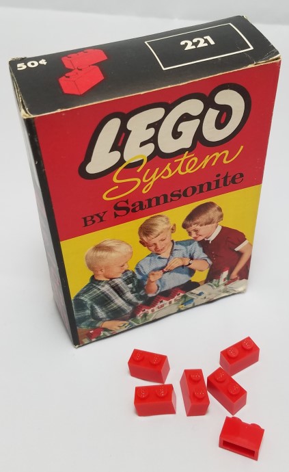 221 1 X 2 Bricks LEGO Set