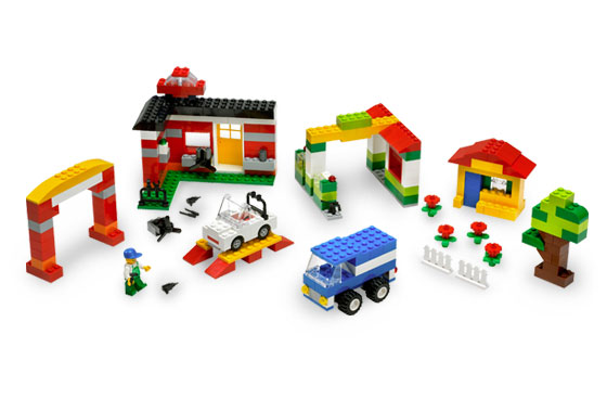 LEGO Build & Play LEGO Set, Deals & Reviews