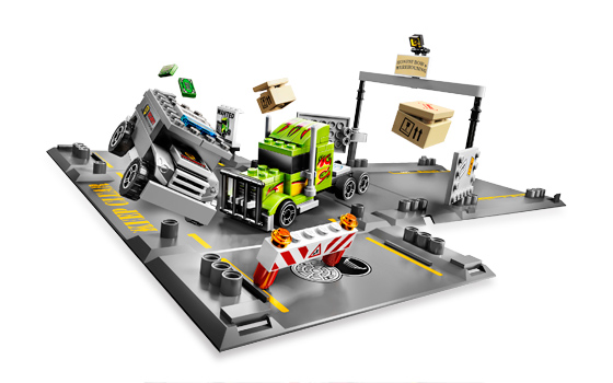 8199 Security Smash LEGO Set